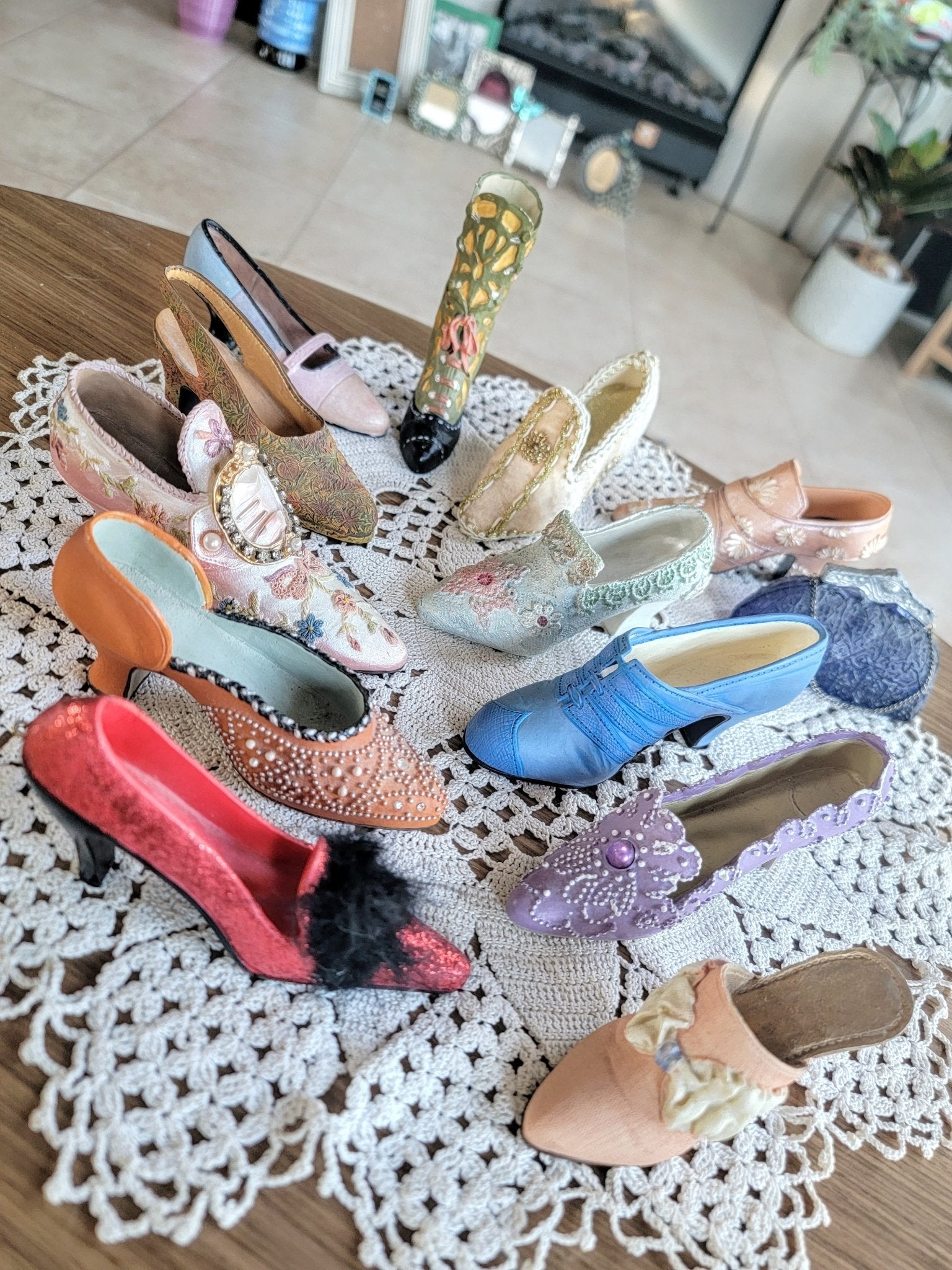 Tiny Shoes & Purses – Smash's Stashes