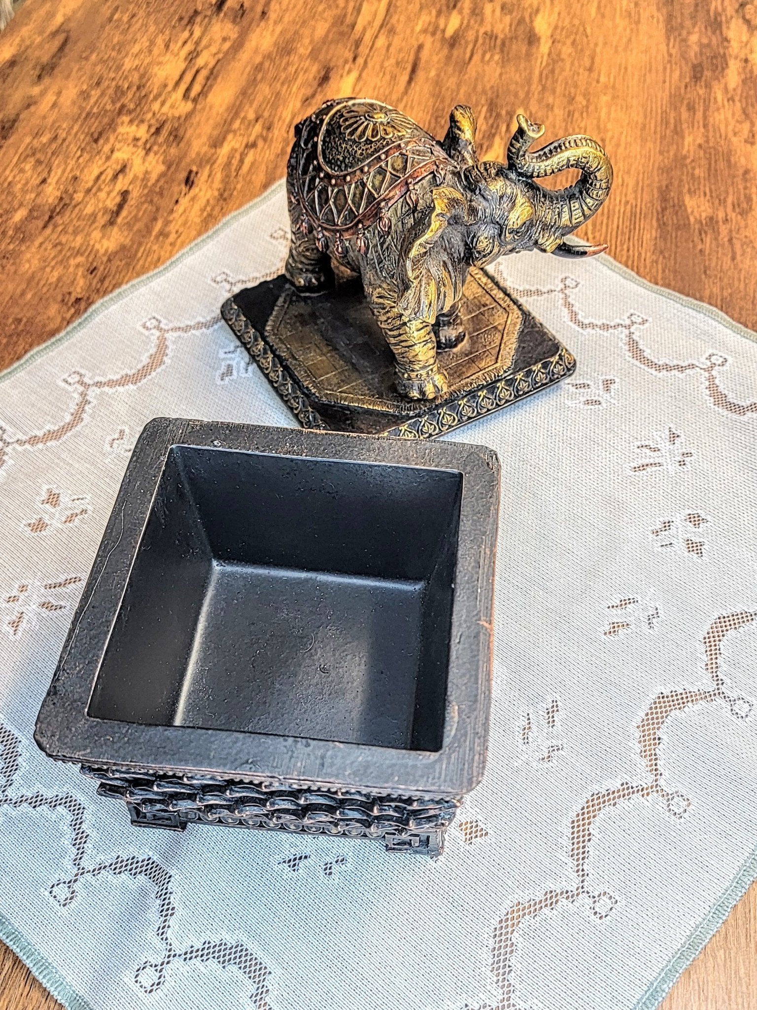 Eclectic Collectibles and More – Smash's Stashes